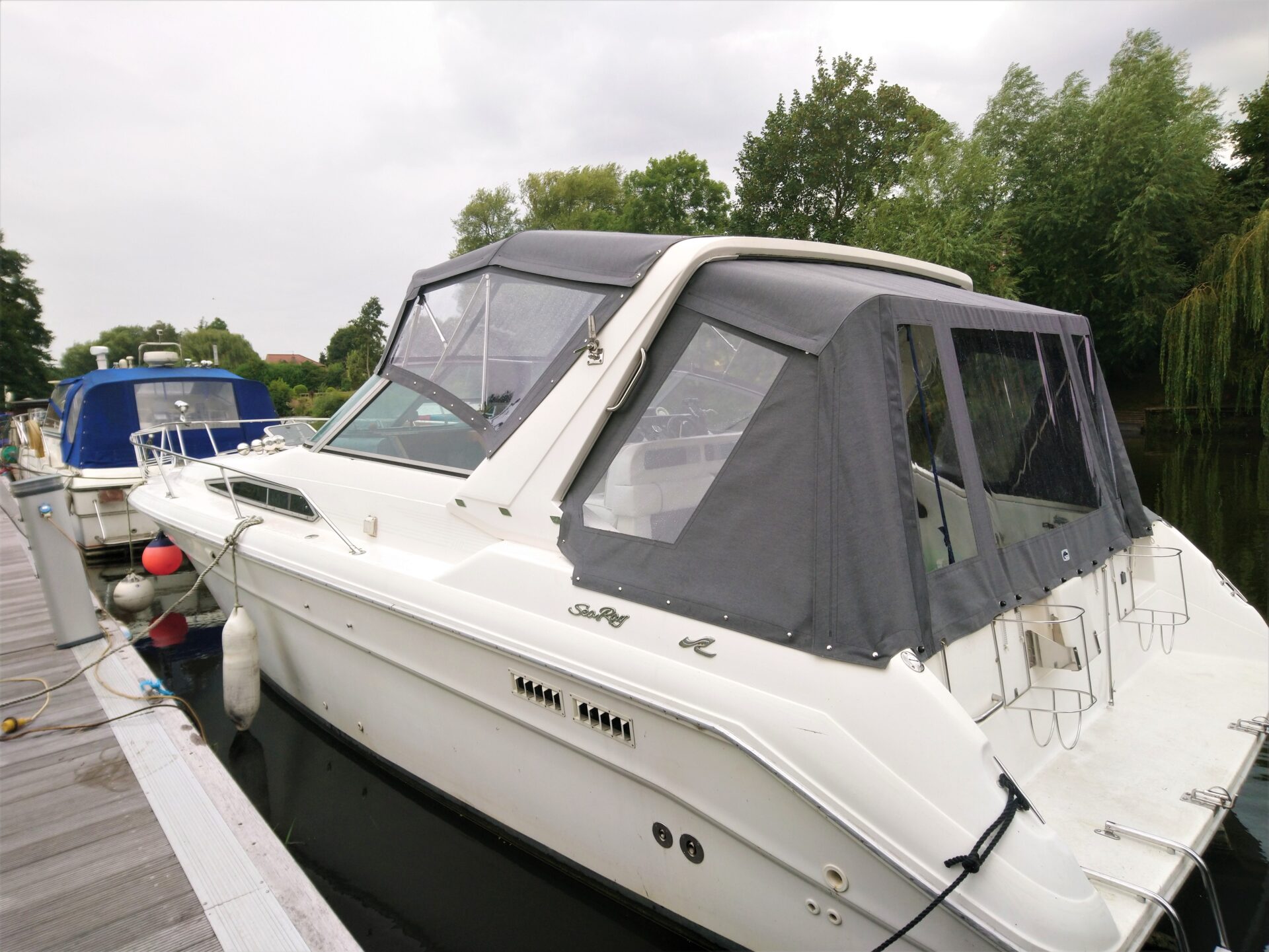 Motor Cruiser Command Bridge Covers - Canvasman