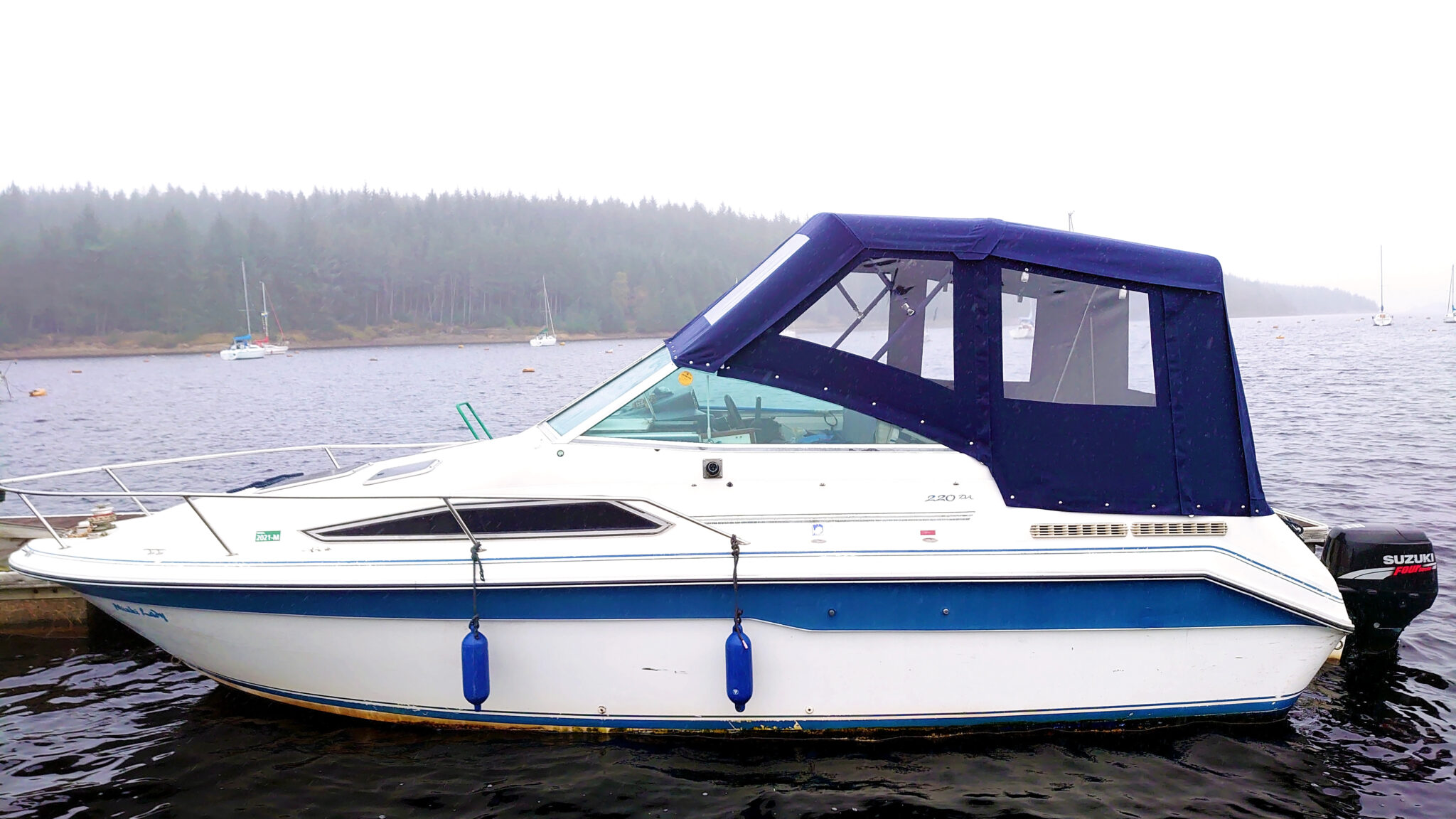 Motor Cruiser Cockpit Canopies - Canvasman