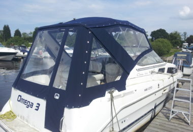Motor Cruiser Cockpit Canopies - Canvasman