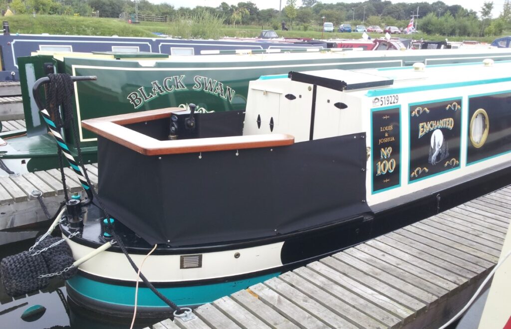 Narrowboat Cruiser Stern Tonneaus - Canvasman