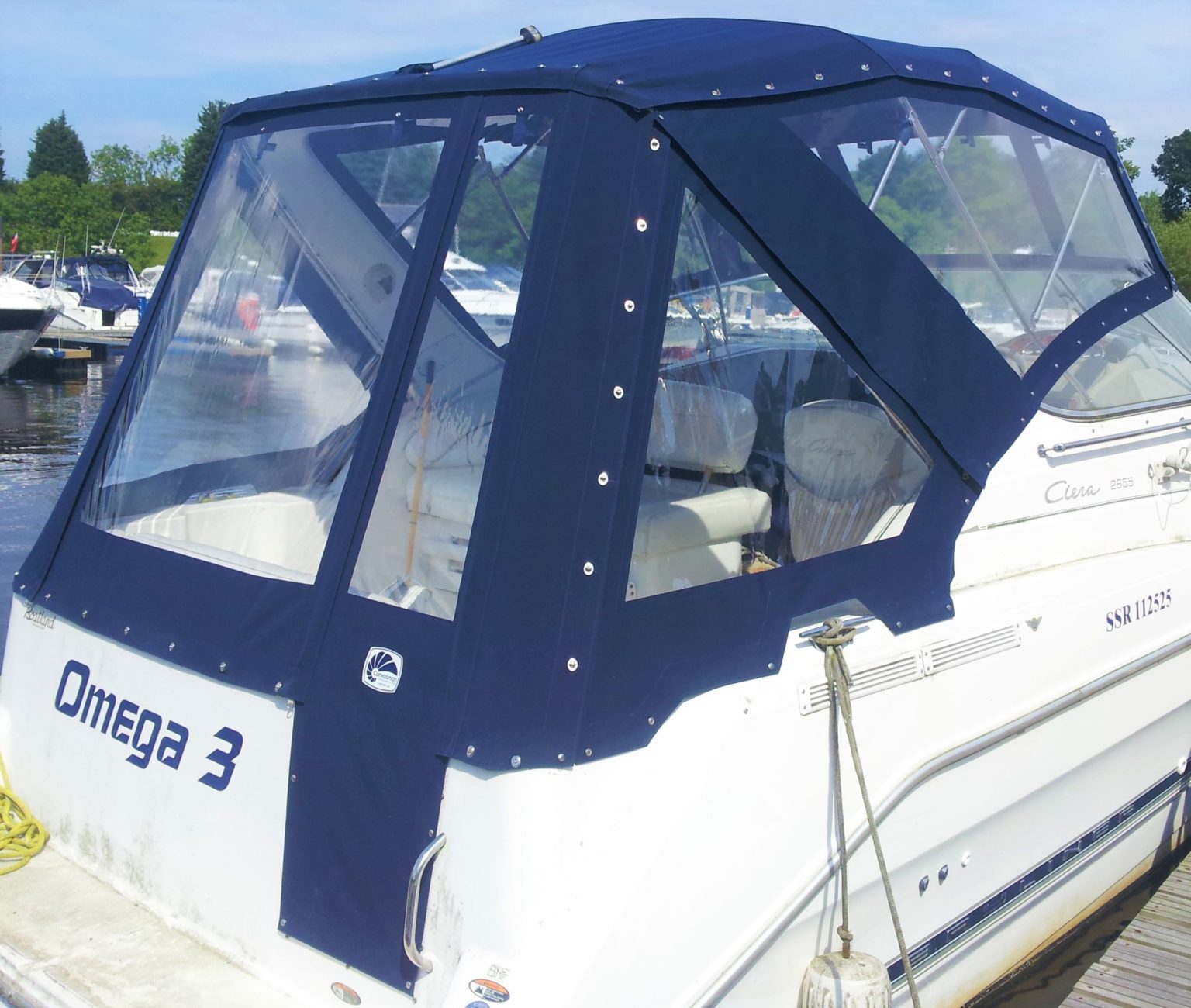 Motor Cruiser Cockpit Canopies - Canvasman